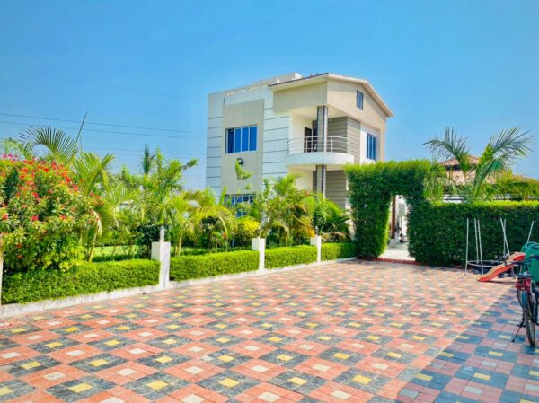 Farm House Near Surat With Swimming Pool | Surat FarmHouse