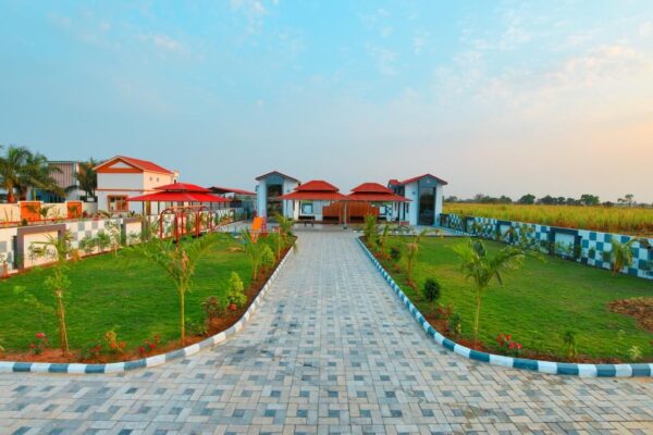 Farm House Near Surat With Swimming Pool | Surat FarmHouse